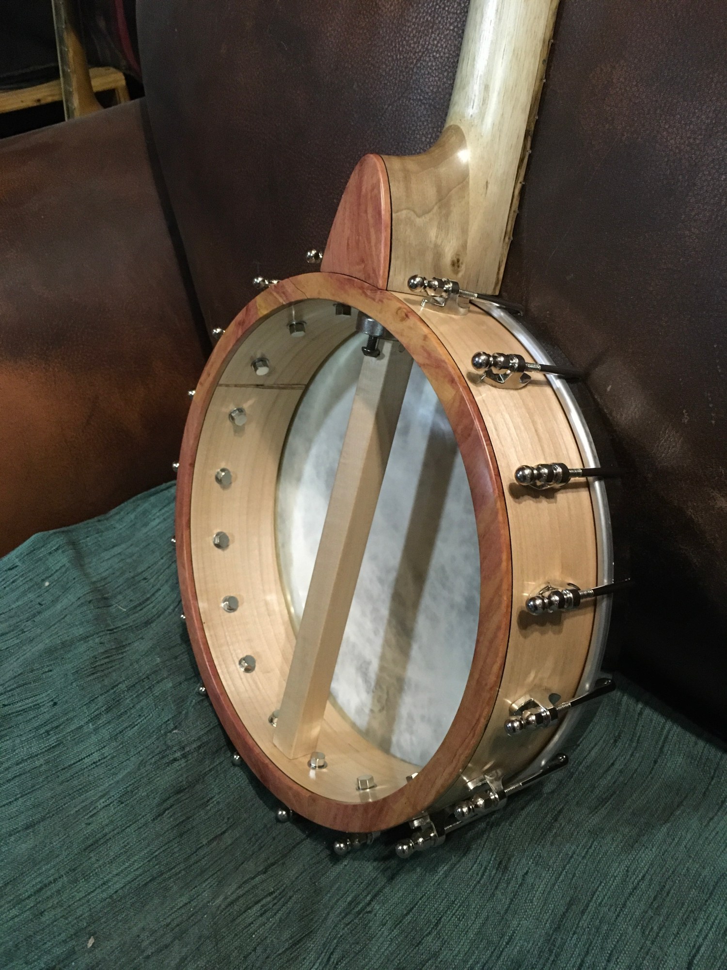Adventures in Banjo Making – 01 – Hampel Guitars
